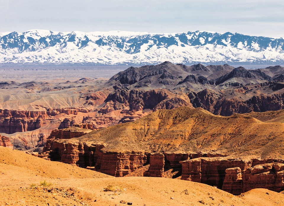 Kazachstan: Stolica z drapaczami chmur, dzikie góry i magiczne jeziora ...